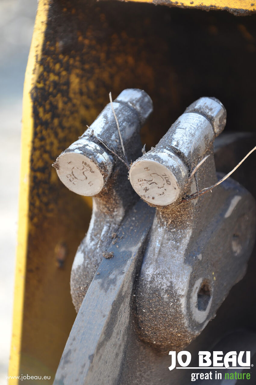 B13-90 Baumstubbenfräse - Delißen Forst & Kommunaltechnik